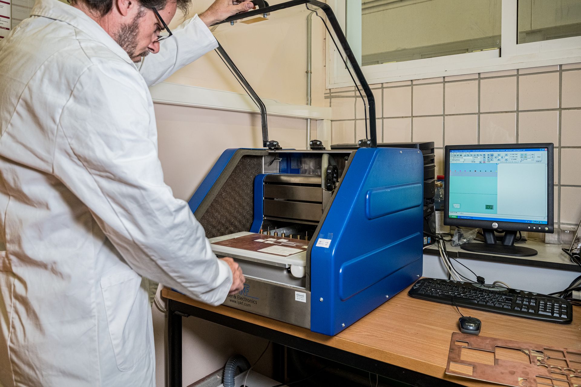 El reto científico de medir la glucosa sin dolor | GLUCUBE